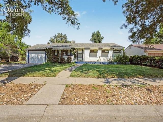 1606 Iroquois Rd, Pueblo, CO 81001