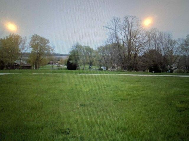 1606 Larchmont Rd, Lake Summerset, IL 61019