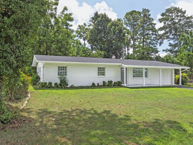 1606 Redwood Drive