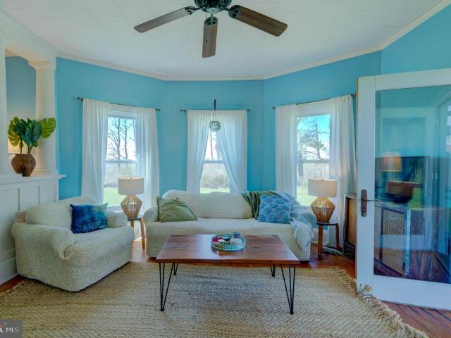 1606 Steamboat Wharf Road