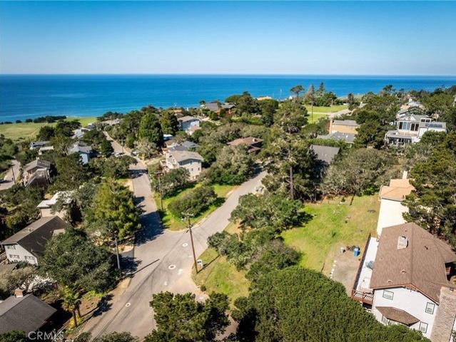 1606 Saint James Rd, Cambria, CA 93428