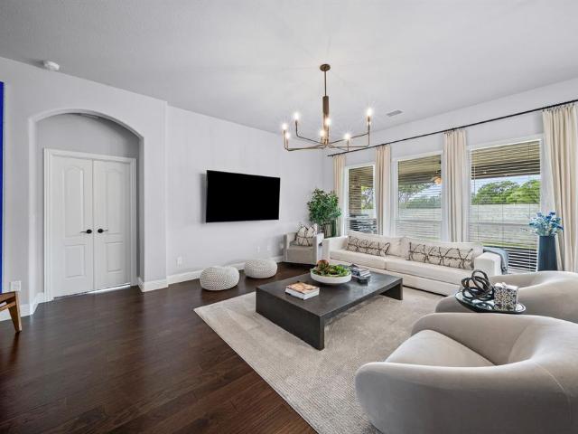 1606 Sherwood Drive