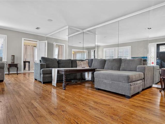1606 W Shady Grove Road