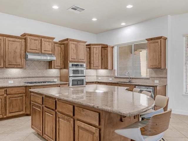 1606 W Silentcove Ln, Phoenix, AZ 85085 | MLS #6985 | Compass