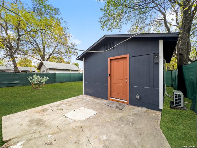 1606 W Wildwood, Unit D, San Antonio, TX 78201 | MLS #1955 | Compass