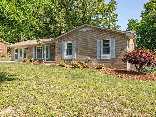 1606 Whippoorwill Dr