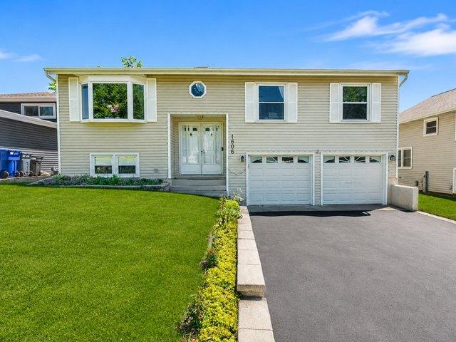 1606 Wilson Ave, Wheaton, IL 60189