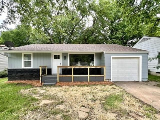 1607 N Kentwood Ave, Springfield, MO 65803