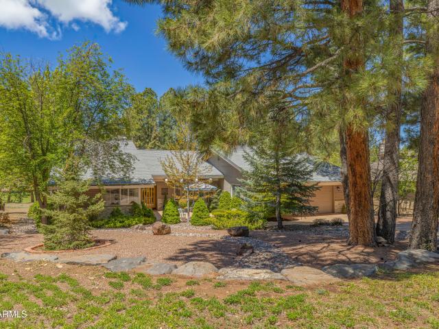 1607 n mariposa road