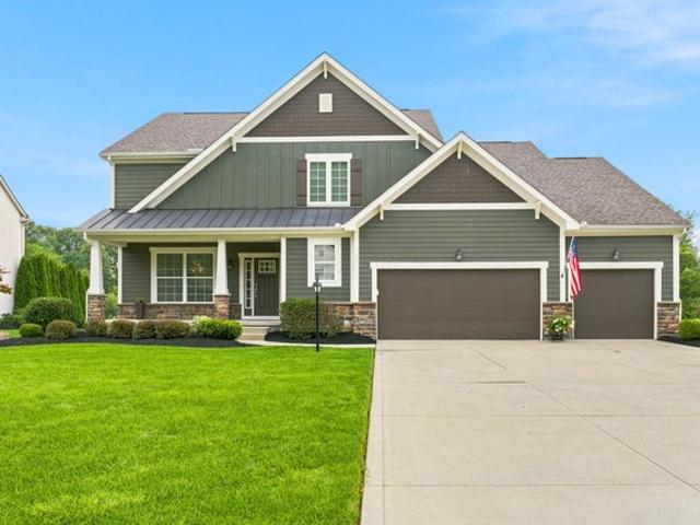 1607 Adlington Dr, Galena, OH 43021