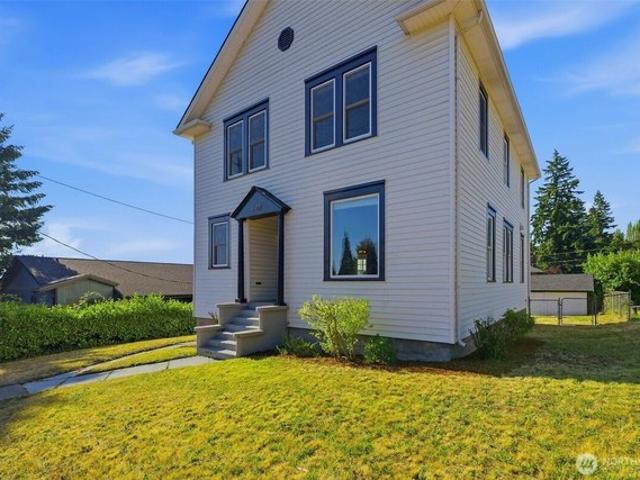 1607 Burwell St, Bremerton, WA 98337