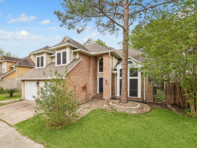 1607 Beaconshire, Houston, TX 77077 | MLS #90036