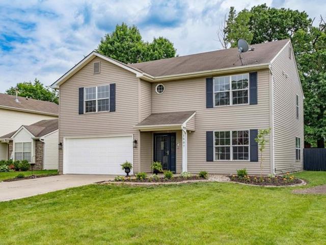 1607 Bear Claw Ln, Fort Wayne, IN 46845