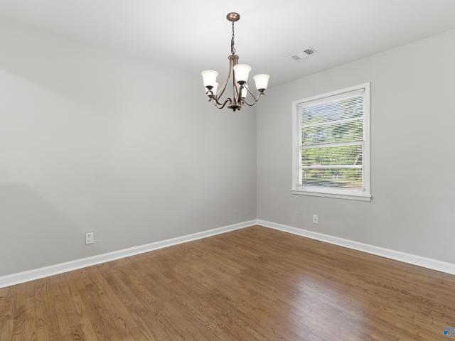 1607 Club View Drive NW