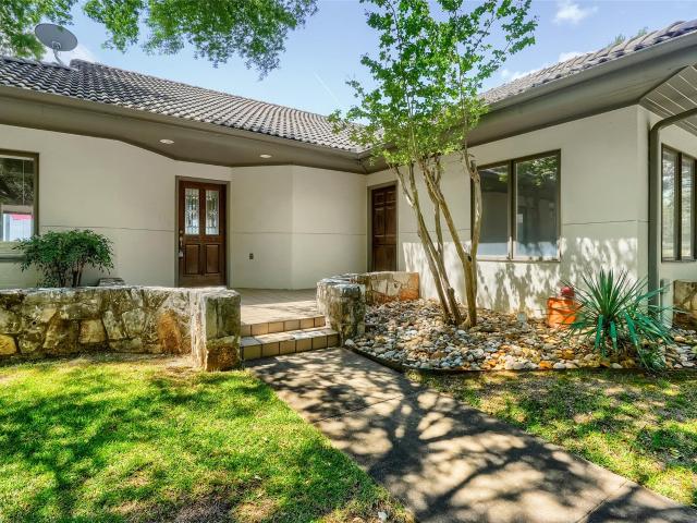 1607 Clubhouse Hill Dr