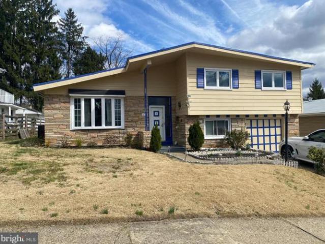 1607 Colima Rd, Philadelphia, PA 19115