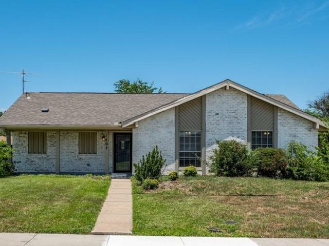 1607 College Pkwy, Lewisville, TX 75077