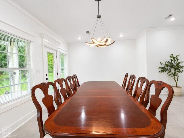 1607 Daybreak Drive