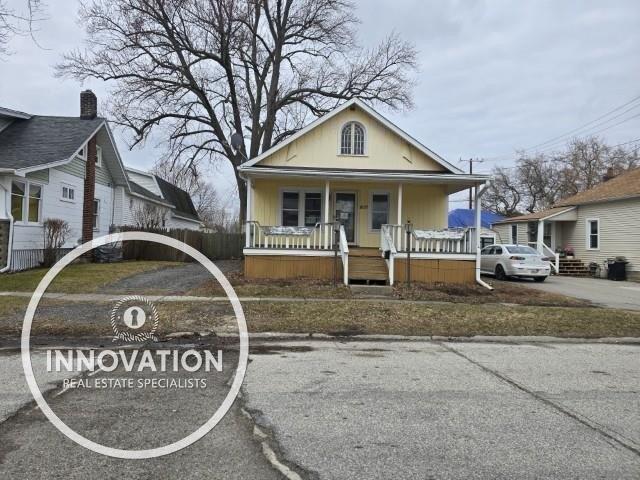 1607 Elk St, Port Huron, MI 48060