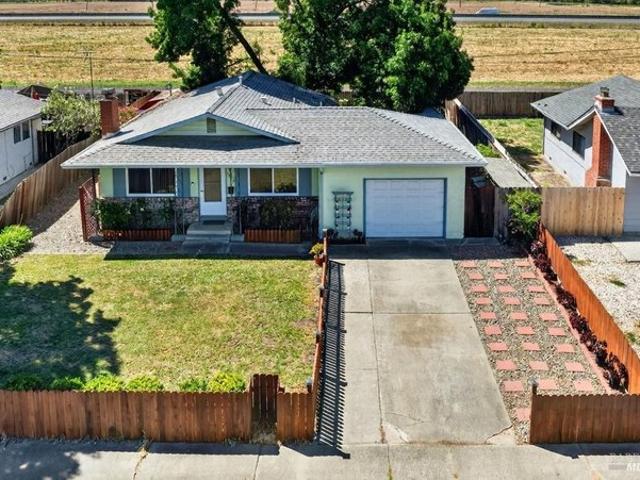 1607 James St, Fairfield, CA 94533