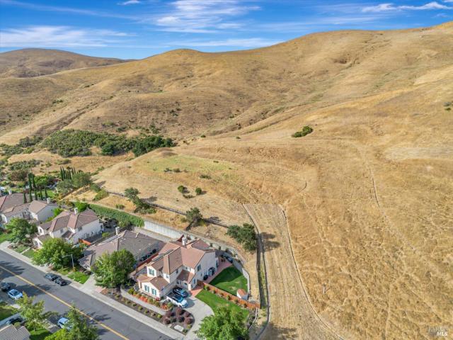 1607 Landmark Dr, Vallejo, CA 94591 | MLS #326061
