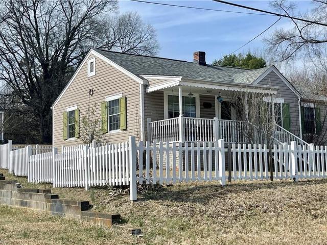 1607 Larkin St, High Point, NC 27262 | MLS #1211 | Compass