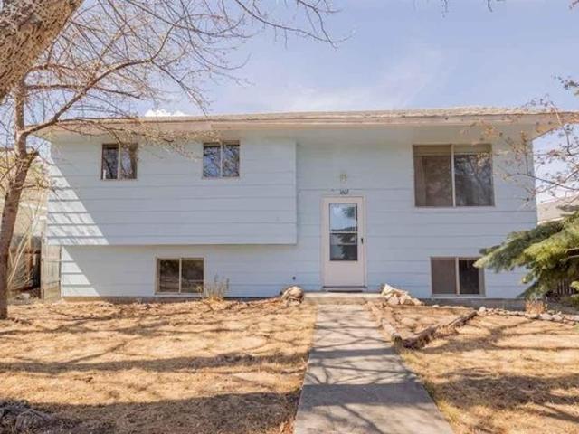 1607 Park Ln, Cody, WY 82414
