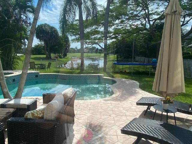 1607 SW 157th Ave, Pembroke Pines, FL 33027 | MLS #A11972