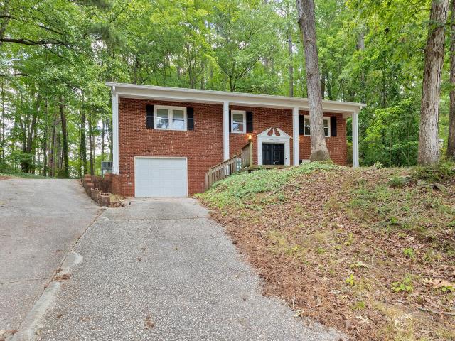 1607 Sycamore Drive