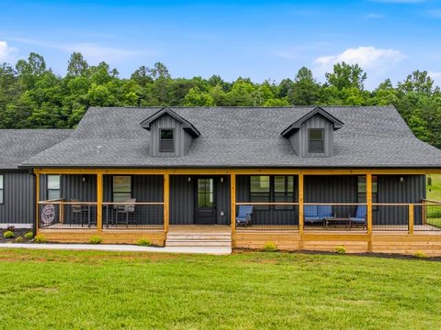 1607 Tranquility Ridge Dr, Newport, TN 37821