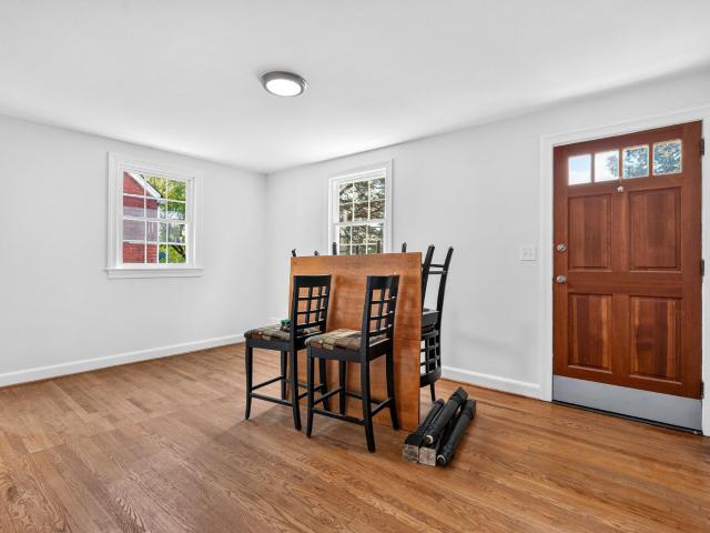 1607 W Braddock Road