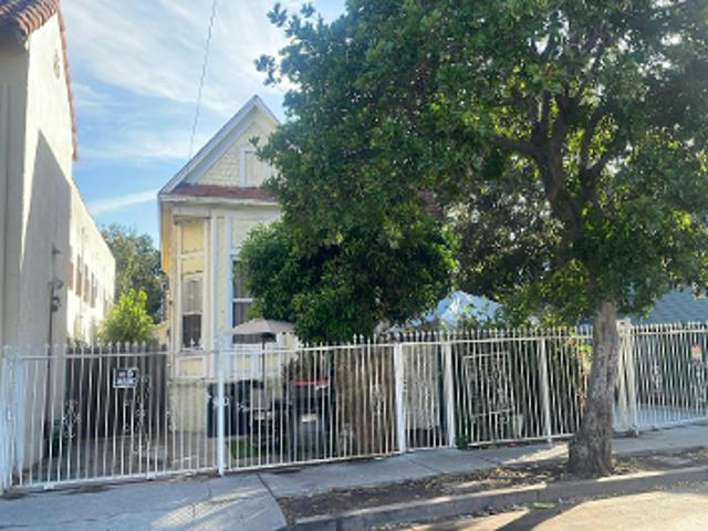 1607, 1607 1/2 West 12th Street