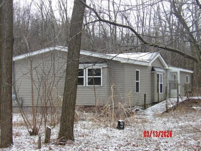 16089 Prospect Dr, Byron, MI 48418