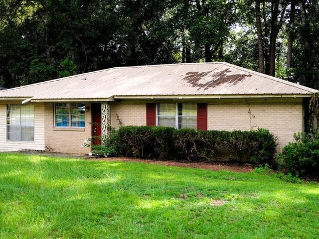 1608 McKee Dr, Jackson, AL 36545