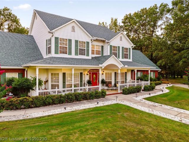 1608 N Broadway Road