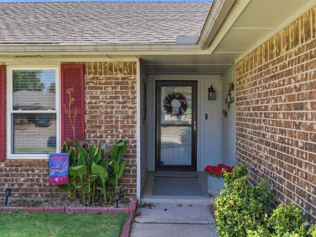 1608 N Green Leaf Circle