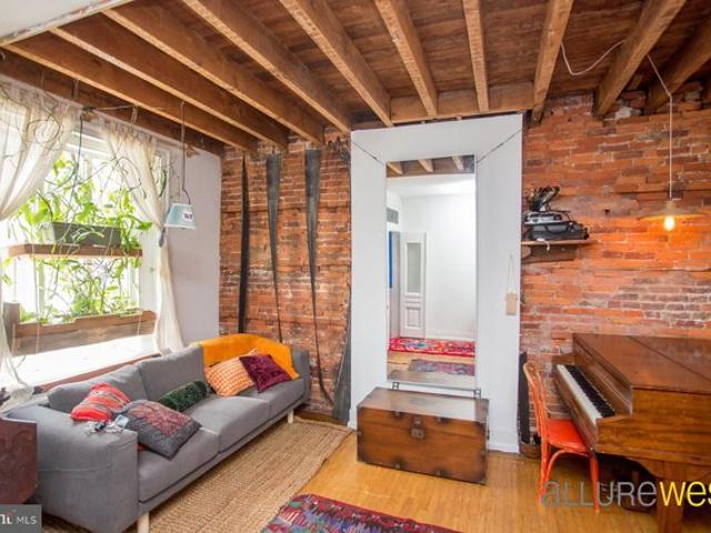 1608 N Dover St, Philadelphia, PA 19121