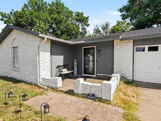 1608 Natches Drive