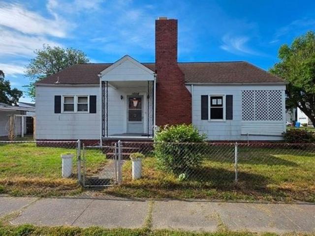 1608 Ohio St, Chesapeake, VA 23324
