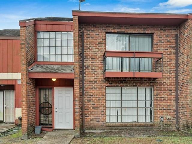 1608 Chimney Wood Ln, New Orleans, LA 70126