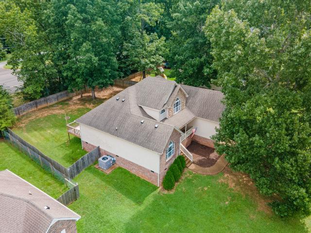 1608 Christi Ave