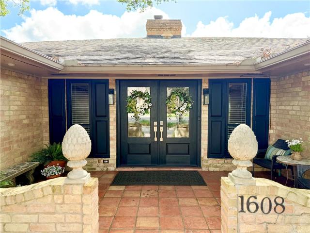 1608 Delwood