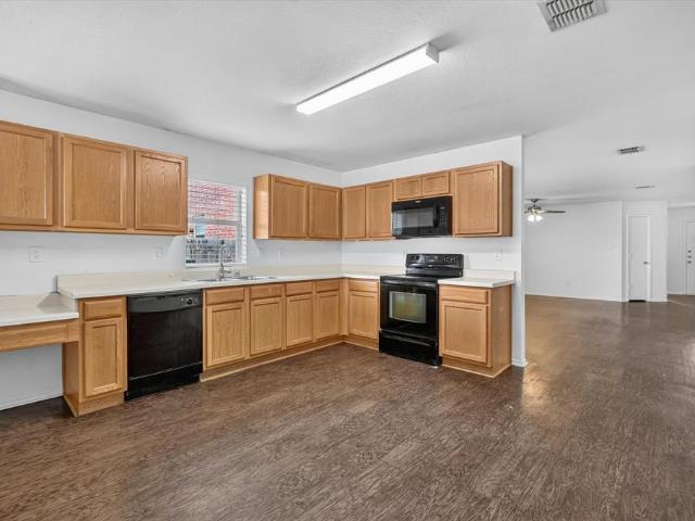 1608 Diamond Lake Trail