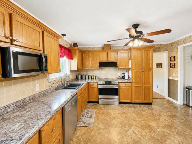 1608 Eagle Drive