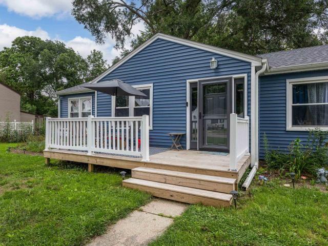 1608 East Road 1