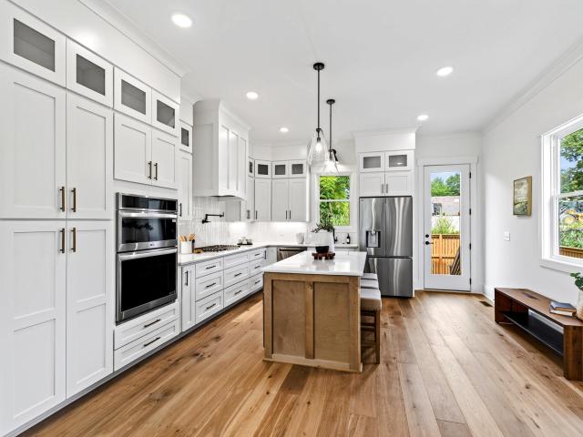 1608 Ellen Dawson Way