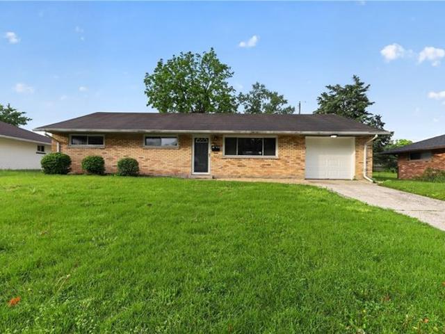 1608 Lanbury Dr, Kettering, OH 45439