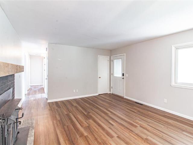 1608 Lee Lane