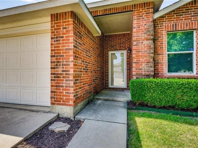 1608 Rialto Way, Fort Worth, TX 76247