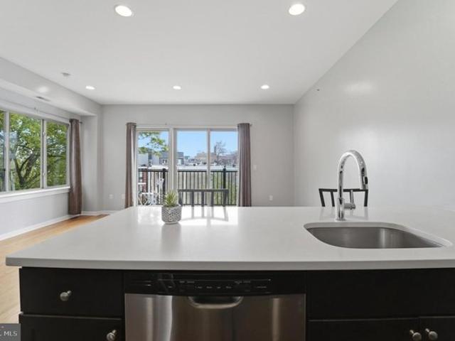 1608 Ridge Ave Apt 403, Philadelphia, PA 19130